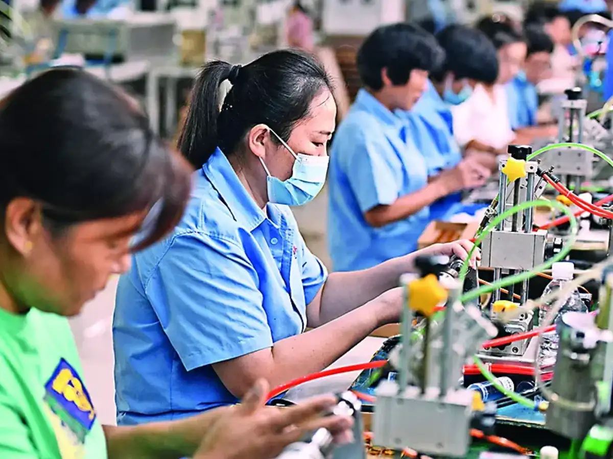 Global AI wave revs up Asian factories, offsetting…