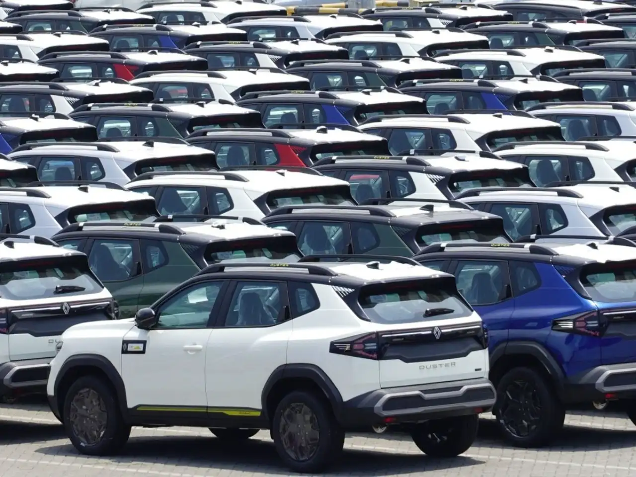 Renault ships first batch of India-made Duster SUVs to…