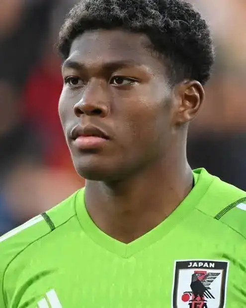 Zion Suzuki's parents: Meet the Ghanaian father and…
