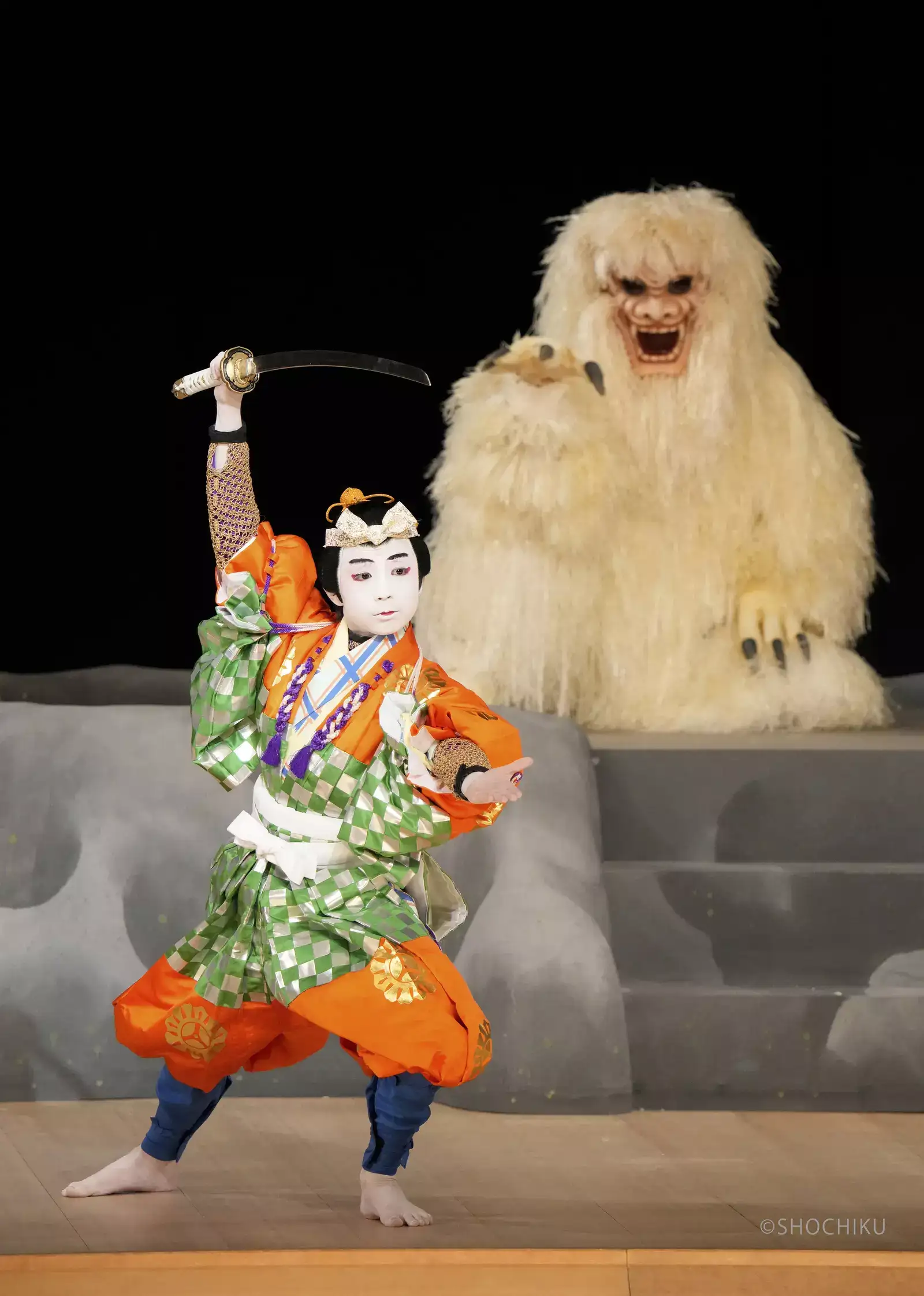 Kabuki: Maholo Terajima Ghnassia: 10-yr-old Kabuki actor's debut breaks Japanese 420-yr-old ...