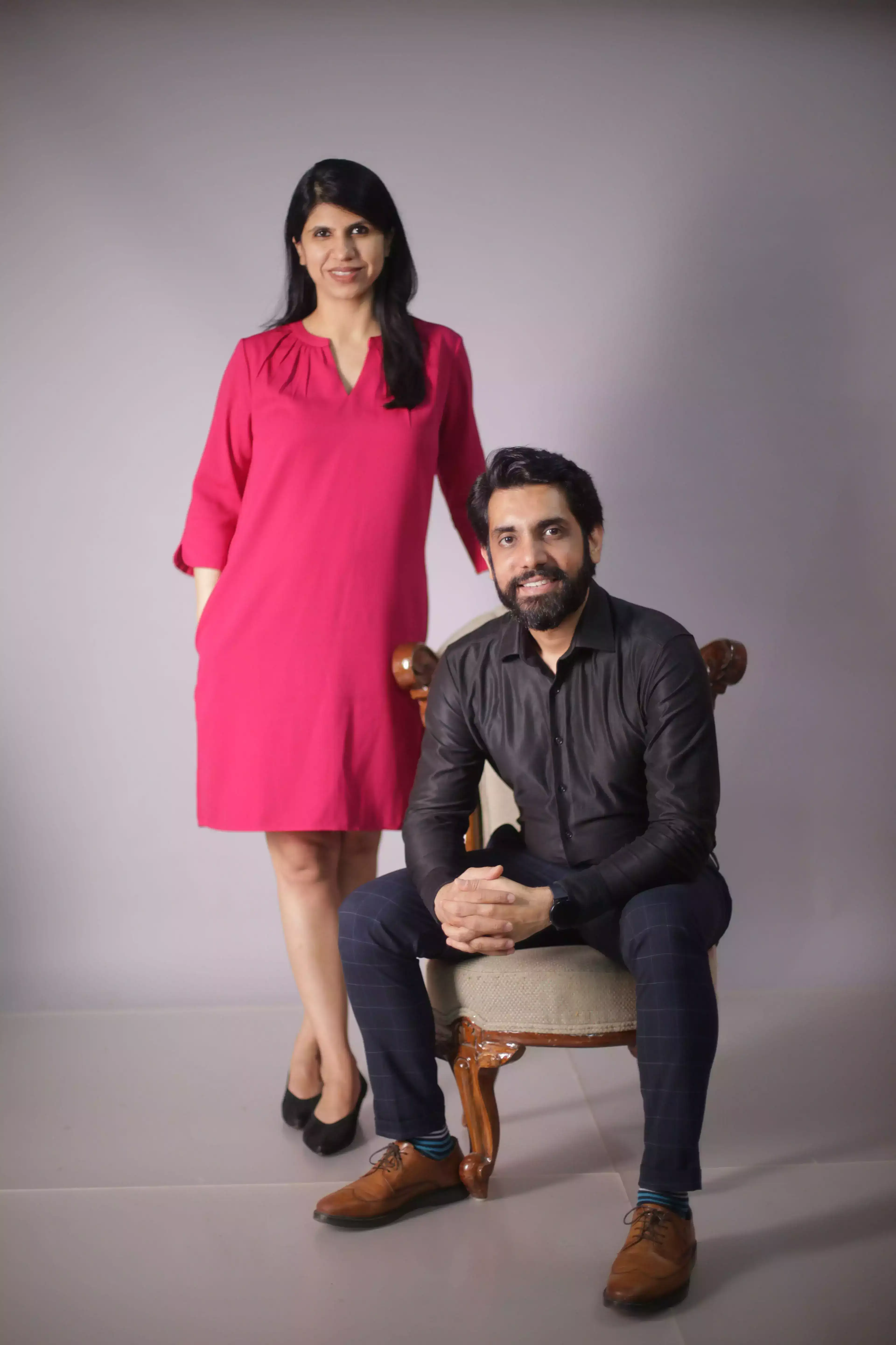 et startup awards: ET Startup Awards 2023: Heads Up for Tails’ Rashi Narang wins the Woman Ahead ...