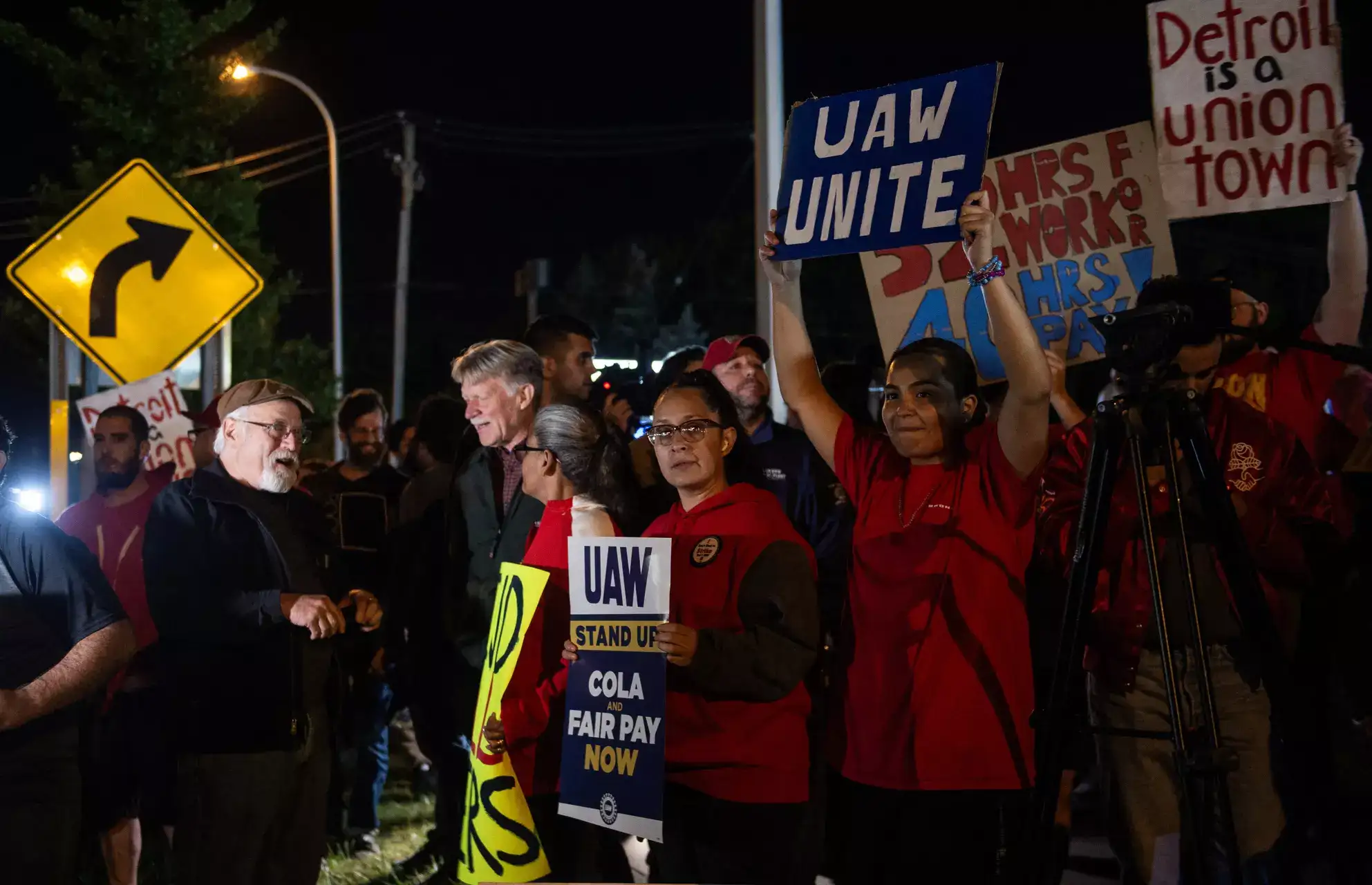 uaw strike 2023: UAW launches strike: Key Demands, Talks, Politics, Economy, Impact and all you ...