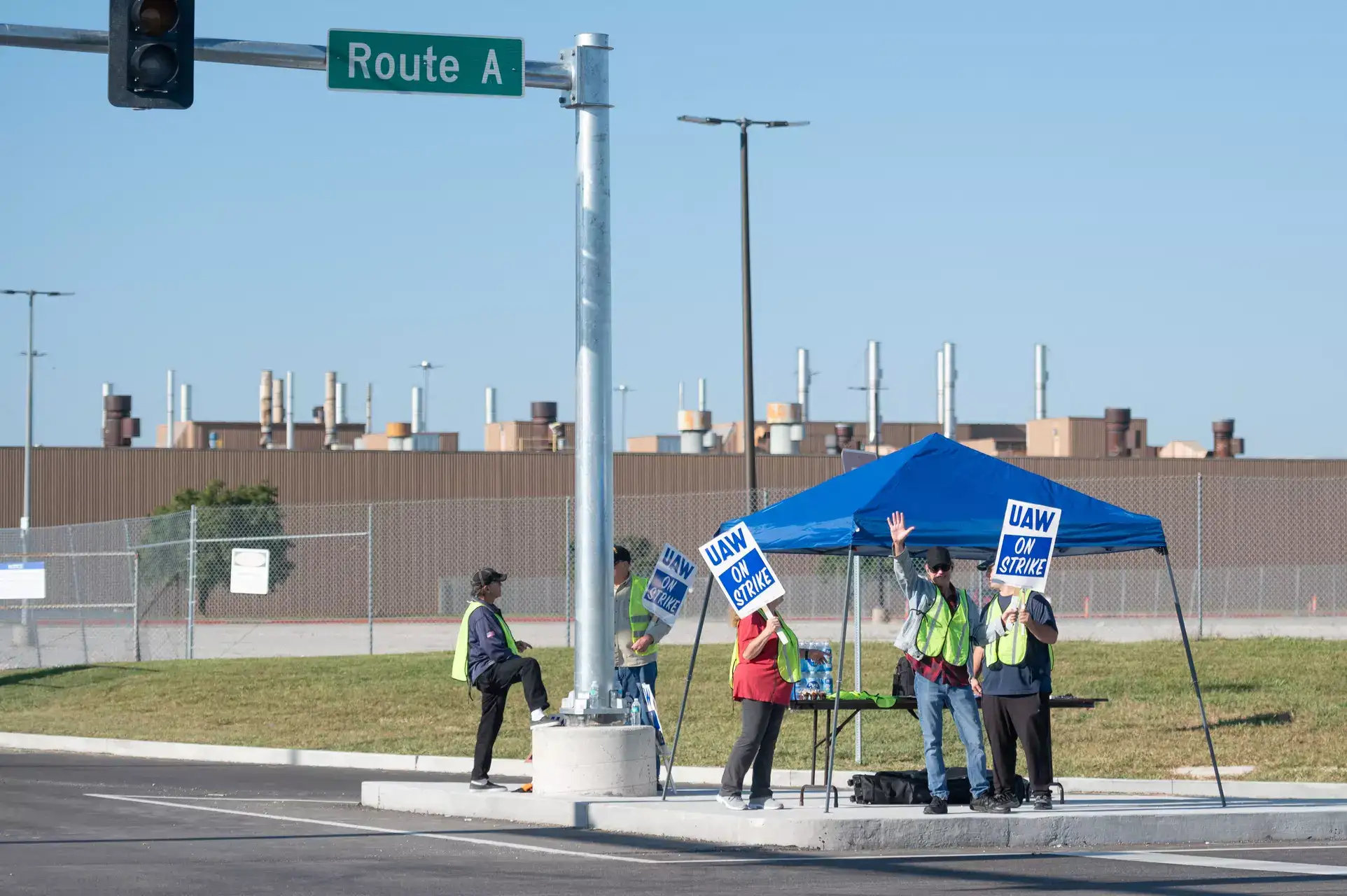 uaw strike 2023: UAW launches strike: Key Demands, Talks, Politics, Economy, Impact and all you ...