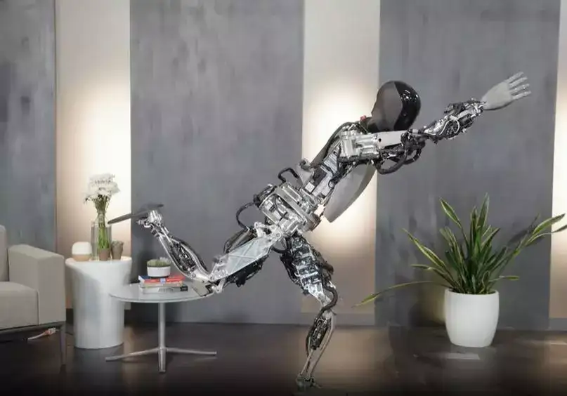 Tesla humanoid robot: Tesla's humanoid robot Optimus can now do ...