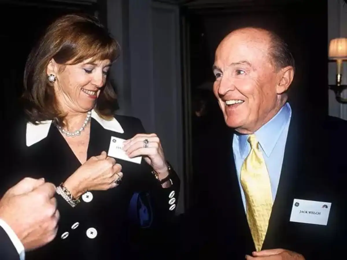 Singhanias hit splitsville; Bill Gates, Jeff Bezos, Elon Musk & other ...