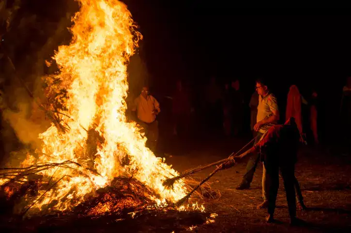 Lohri 2024: Lohri 2024: Bonfire symbolism, how to prepare and safety ...