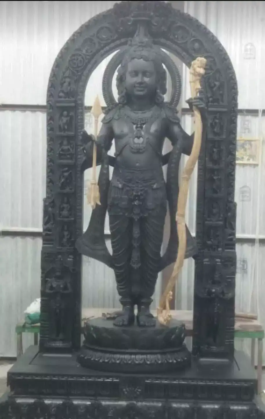 Ayodhya Ram Mandir: Full-face Ram Lalla revealed ahead of Ram Mandir ...