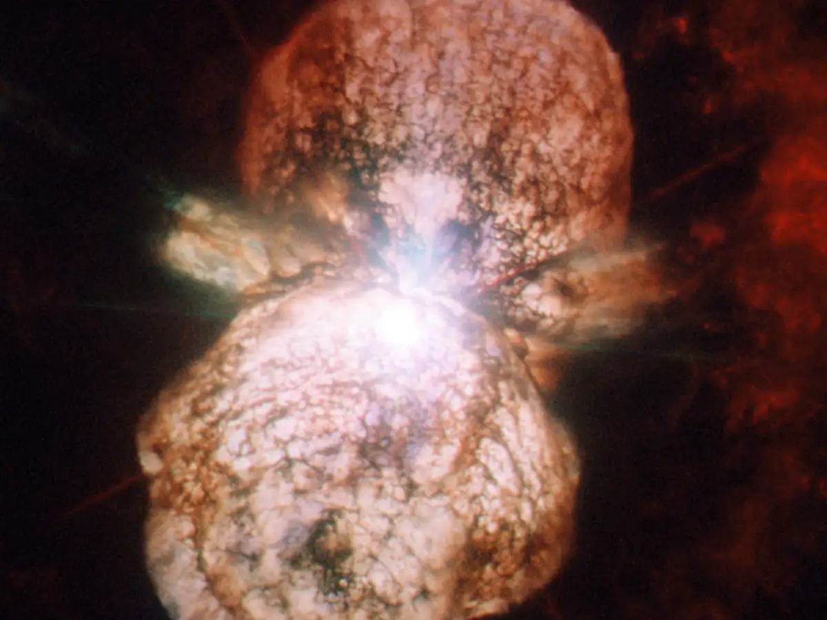 NASA’s supernova warning: Eta Carinae - 100 times bigger than the Sun - might explode any day ...