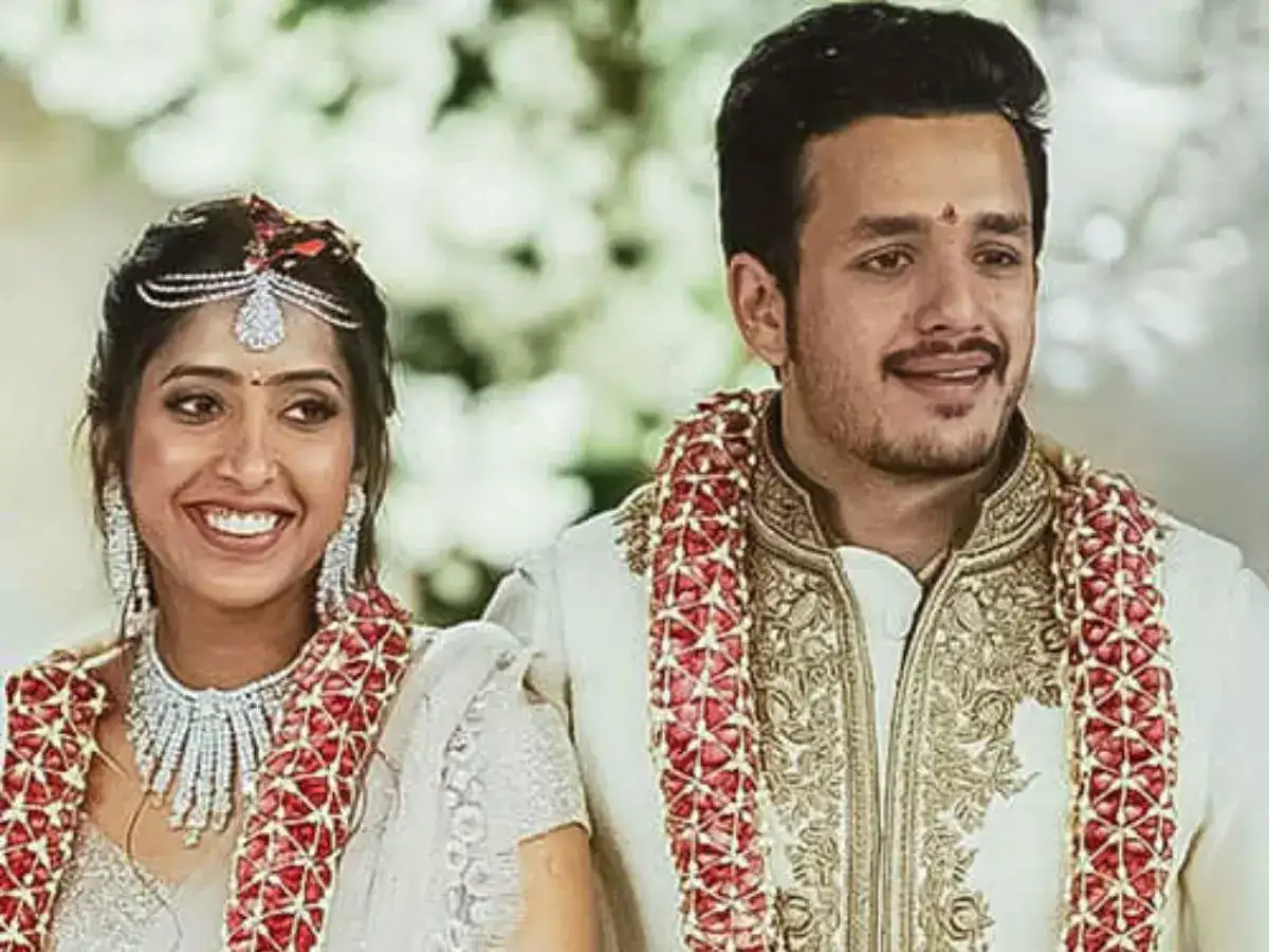 As Akhil Akkineni gets engaged to Zainab Ravdjee, his past romance and ...