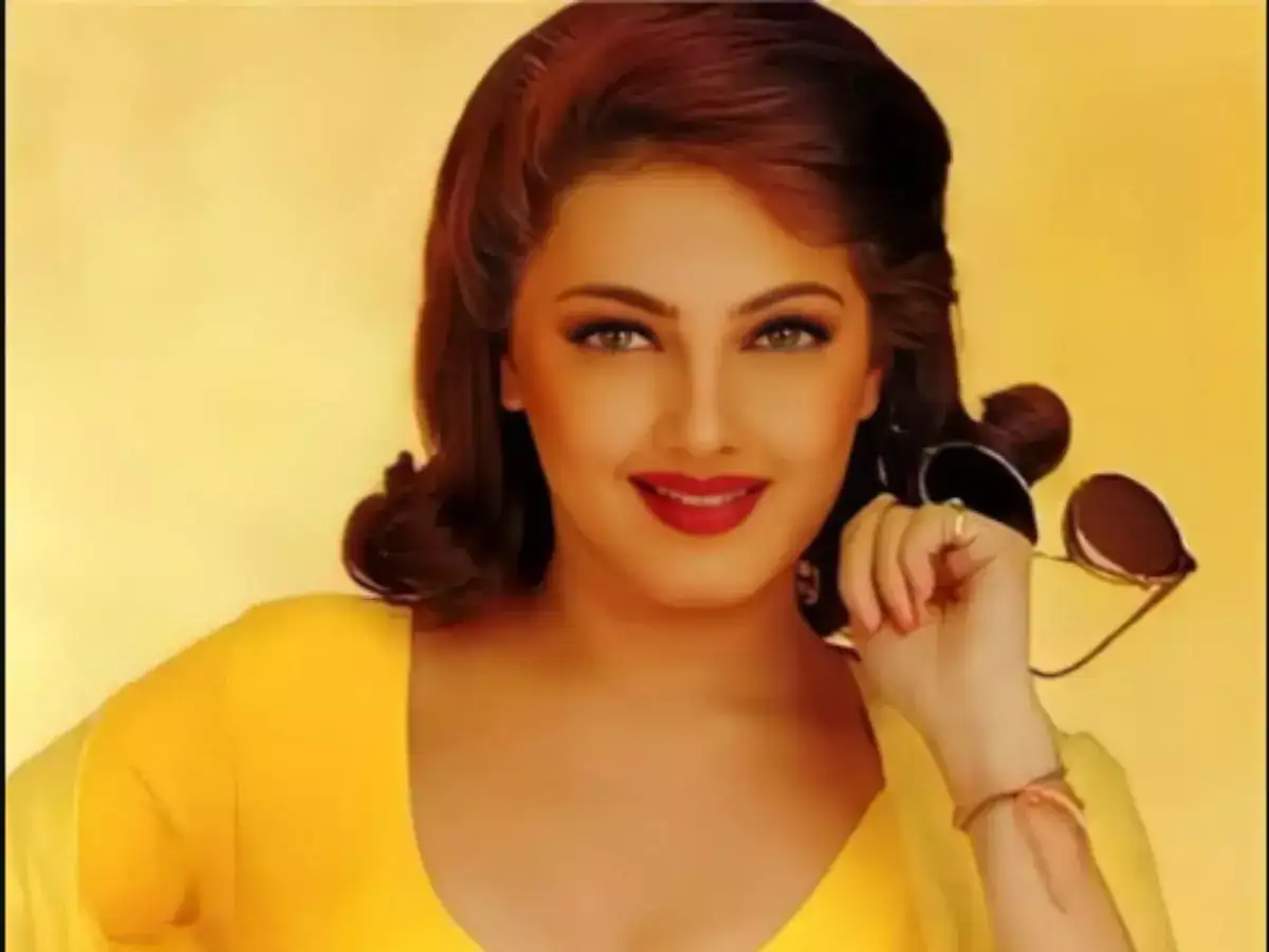 Mamata kulkarni embraces sanyaas at Maha Kumbh. From glamourous actress to spirituality, her ...