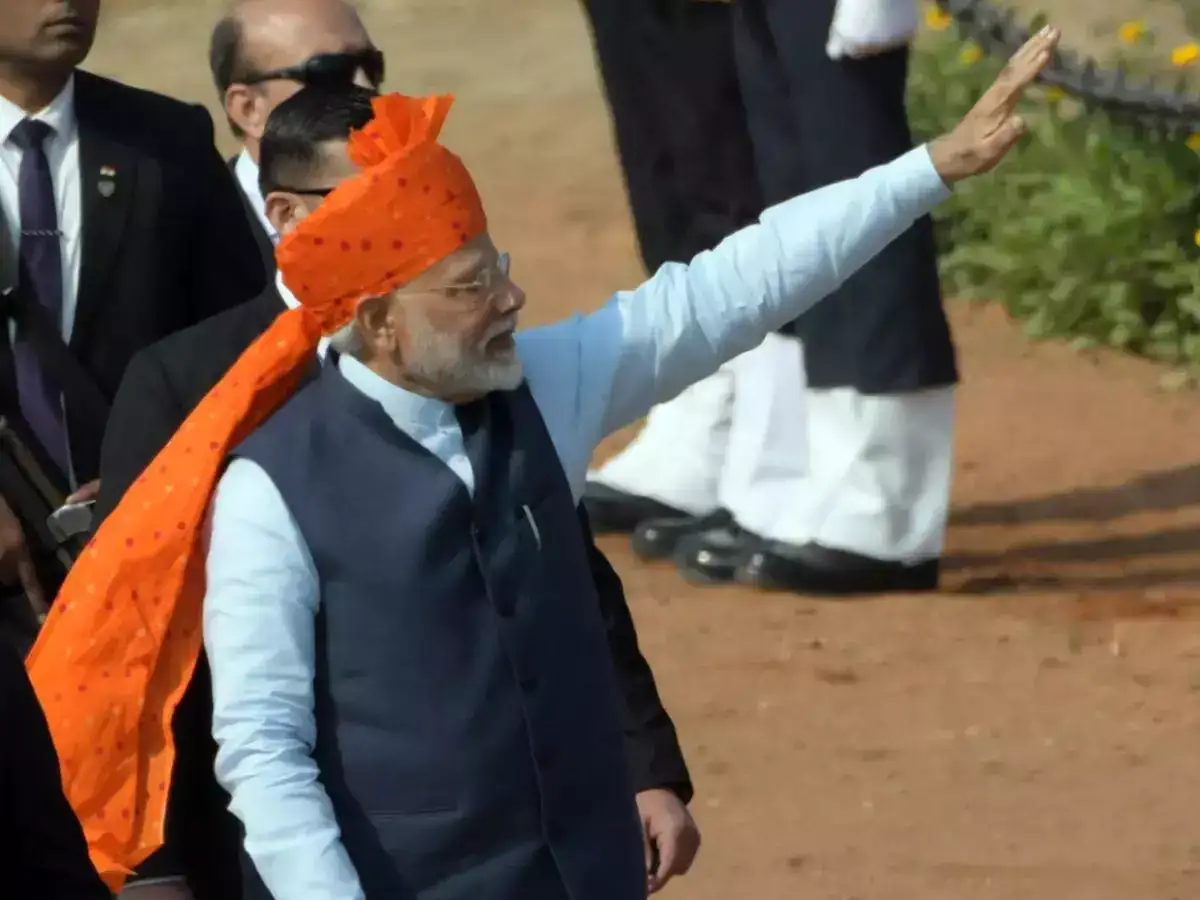 PM Modi wears a kesariya and red-coloured safa: What's so special about ...