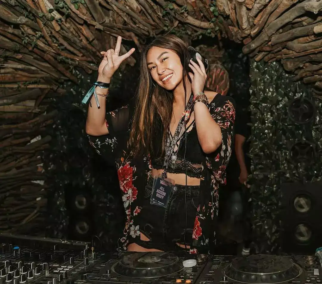 It's over for Taylor Swift. 30-year-old techie becomes youngest self ...