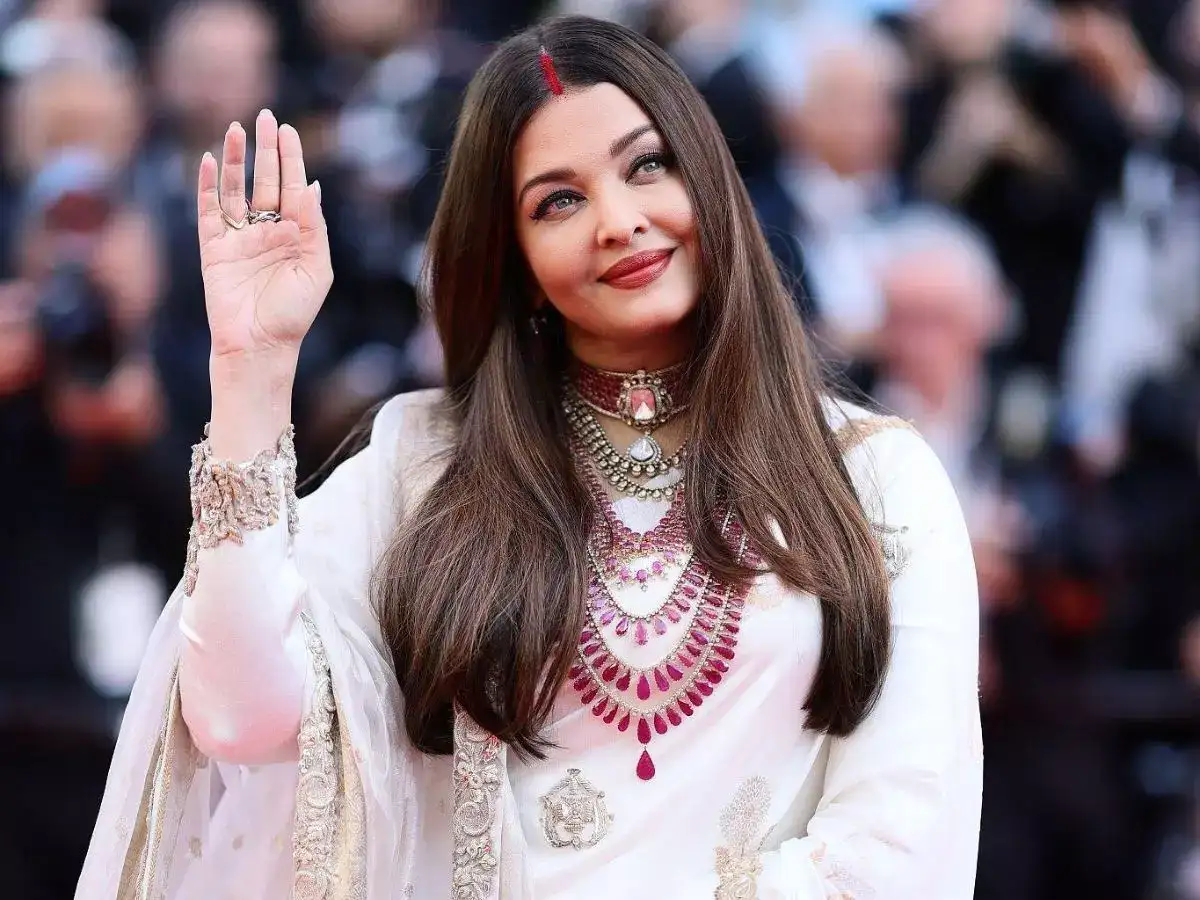 Aishwarya Rai weaves magic again at Cannes in gown with cape featuring Bhagavad Gita shloka ...