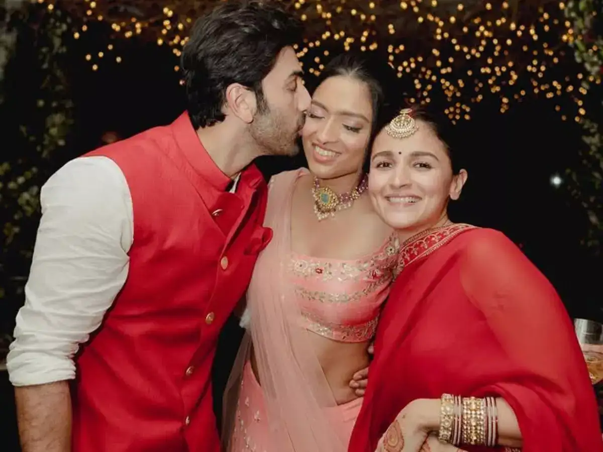 Alia Bhatt attends her banker friend’s wedding in Spain. Who is Tanya Saha Gupta and her ...