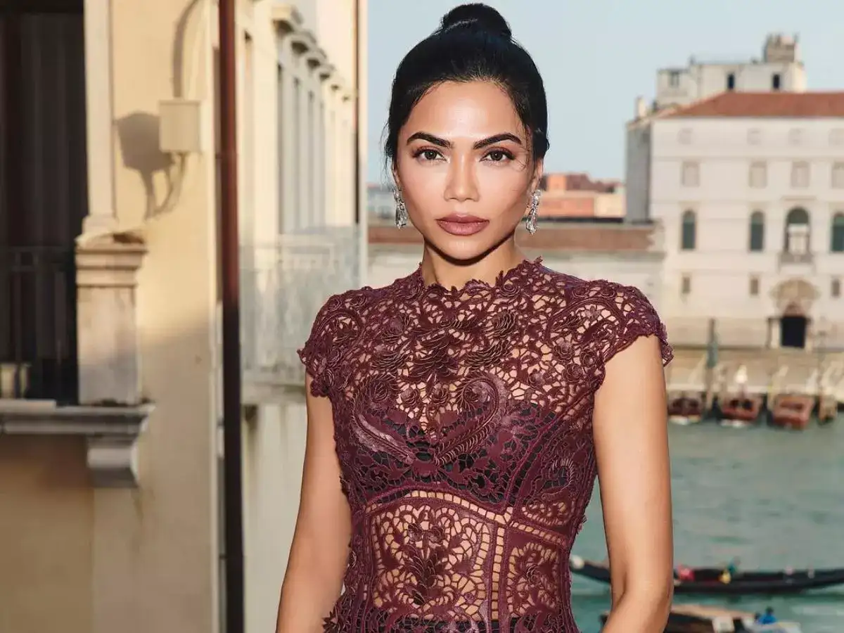 Jeff Bezos-Lauren Sanchez's wedding had a Gujarati-origin Harvard grad ...