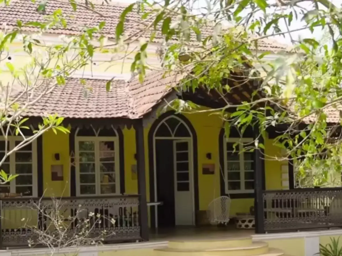 Sameera Reddy to Priyanka Chopra, 9 Bollywood celebs who have made Goa their home. A look at ...