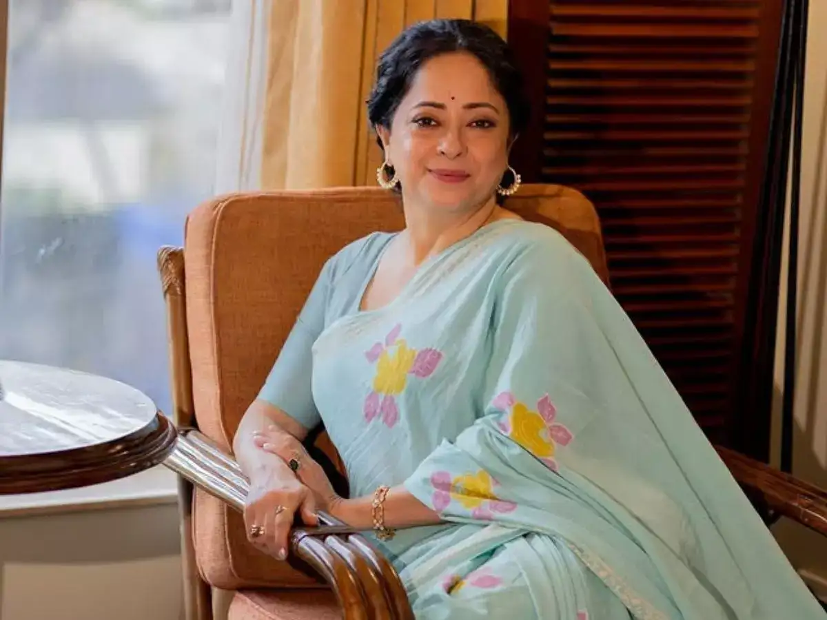 Shah Rukh Khan never touched her without permission. SRK's DU Hansraj ...