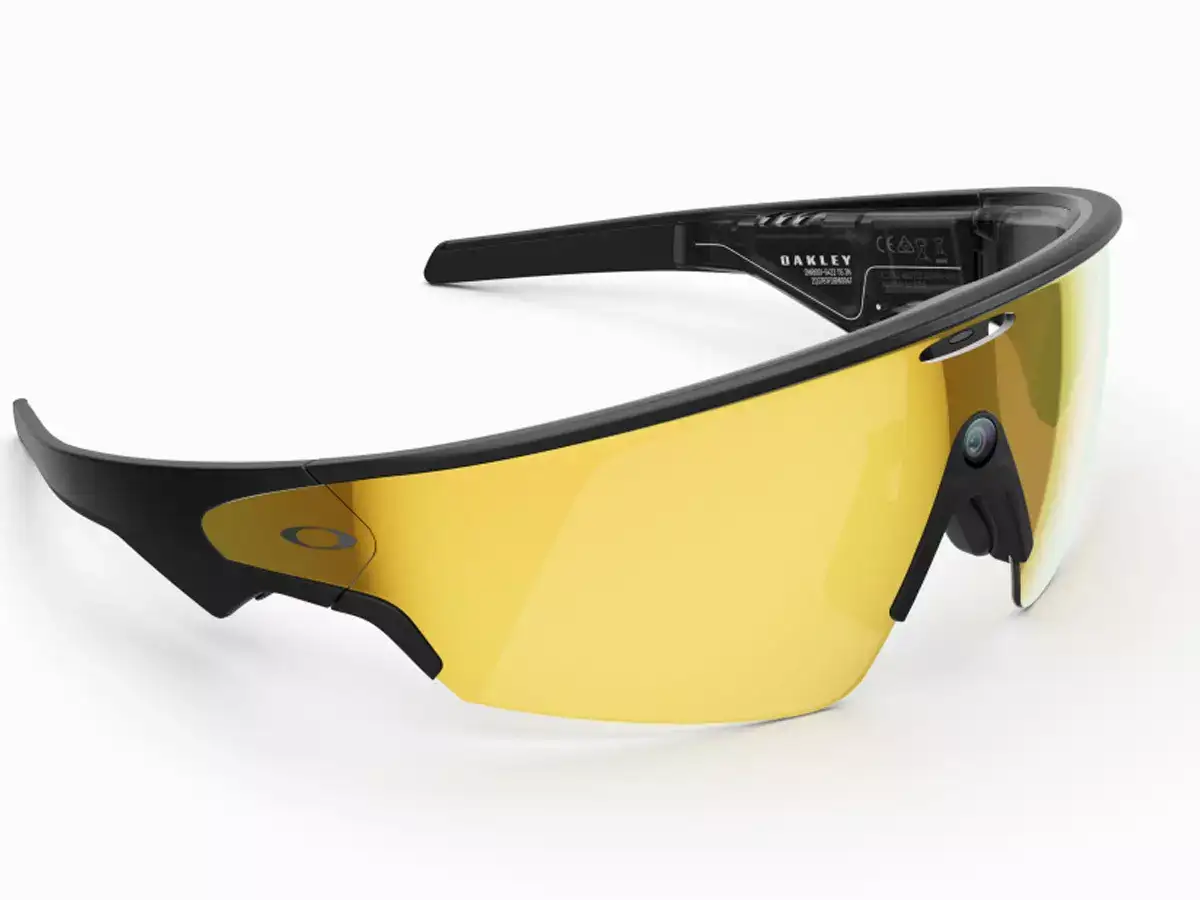 Oakley Vanguard Smart Glasses: Meta’s new tech for athletes explained ...