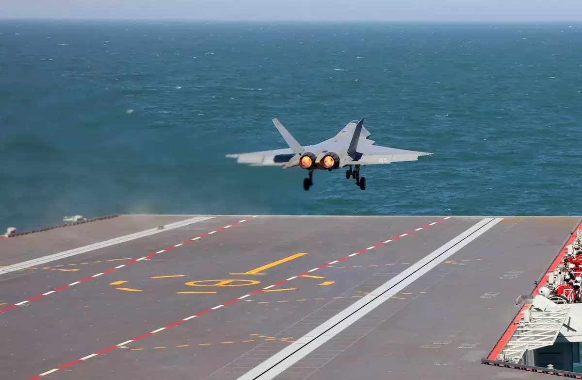 China's J-35 fighter beats F-35C, becomes first stealth jet to be ...