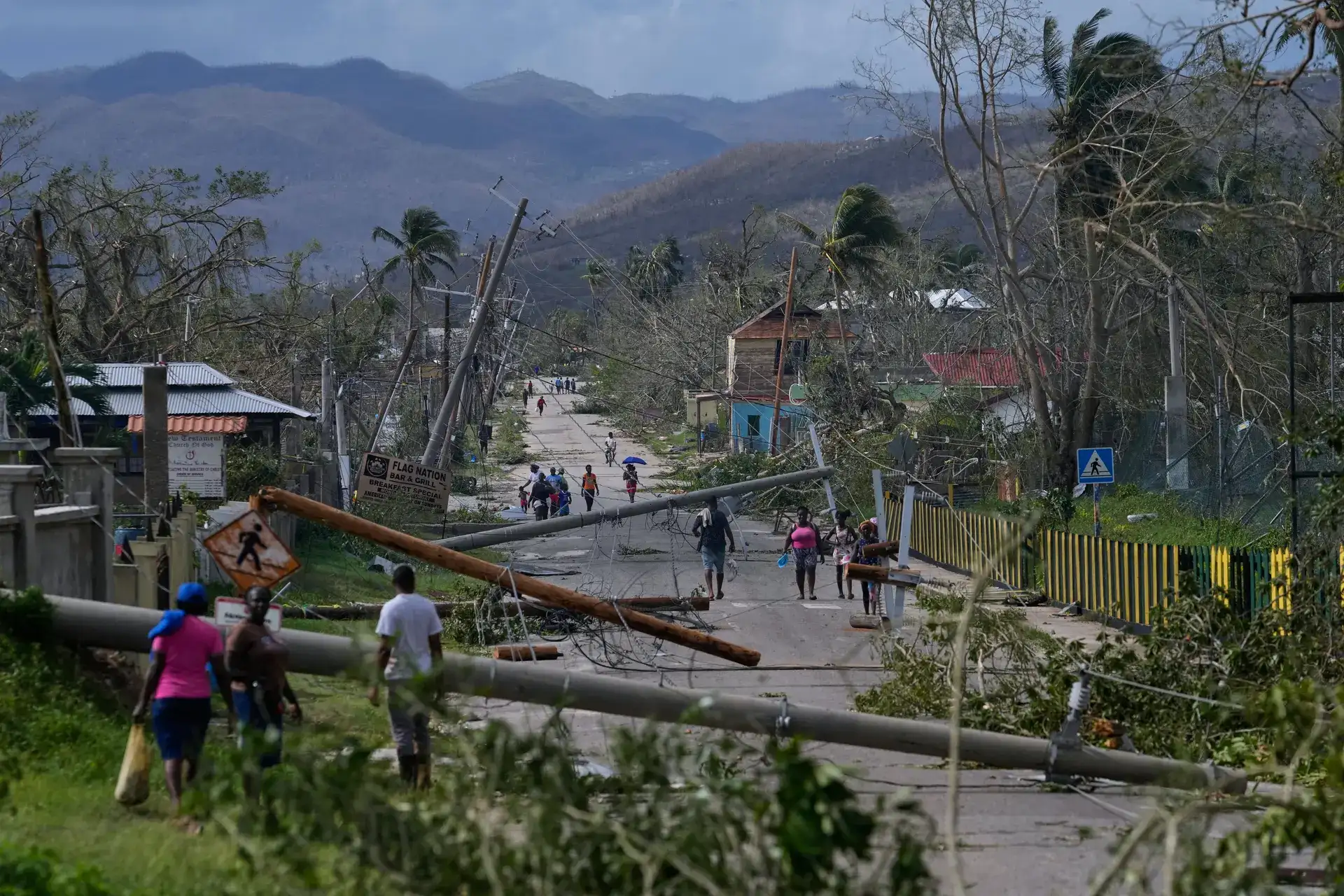 Hurricane Melissa wreaks havoc: Dozens killed, thousands left without ...