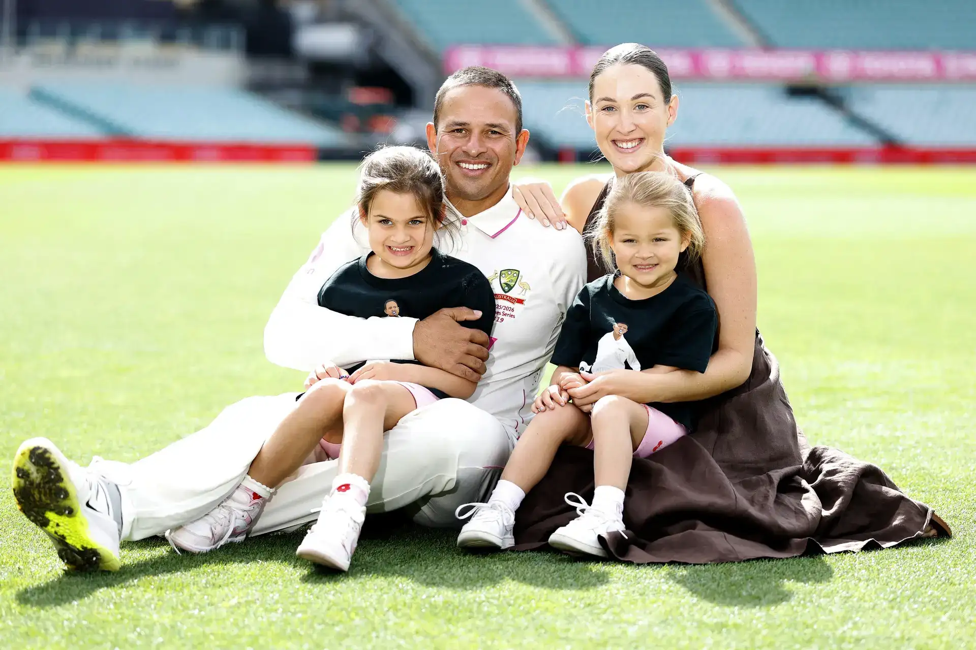 Usman Khawaja farewell turns emotional as wife Rachel breaks down in ...