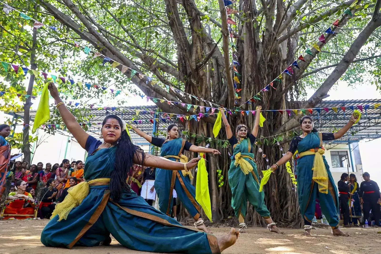 happy pongal greetings: Happy Pongal 2026: Top 100+ best Pongal wishes ...