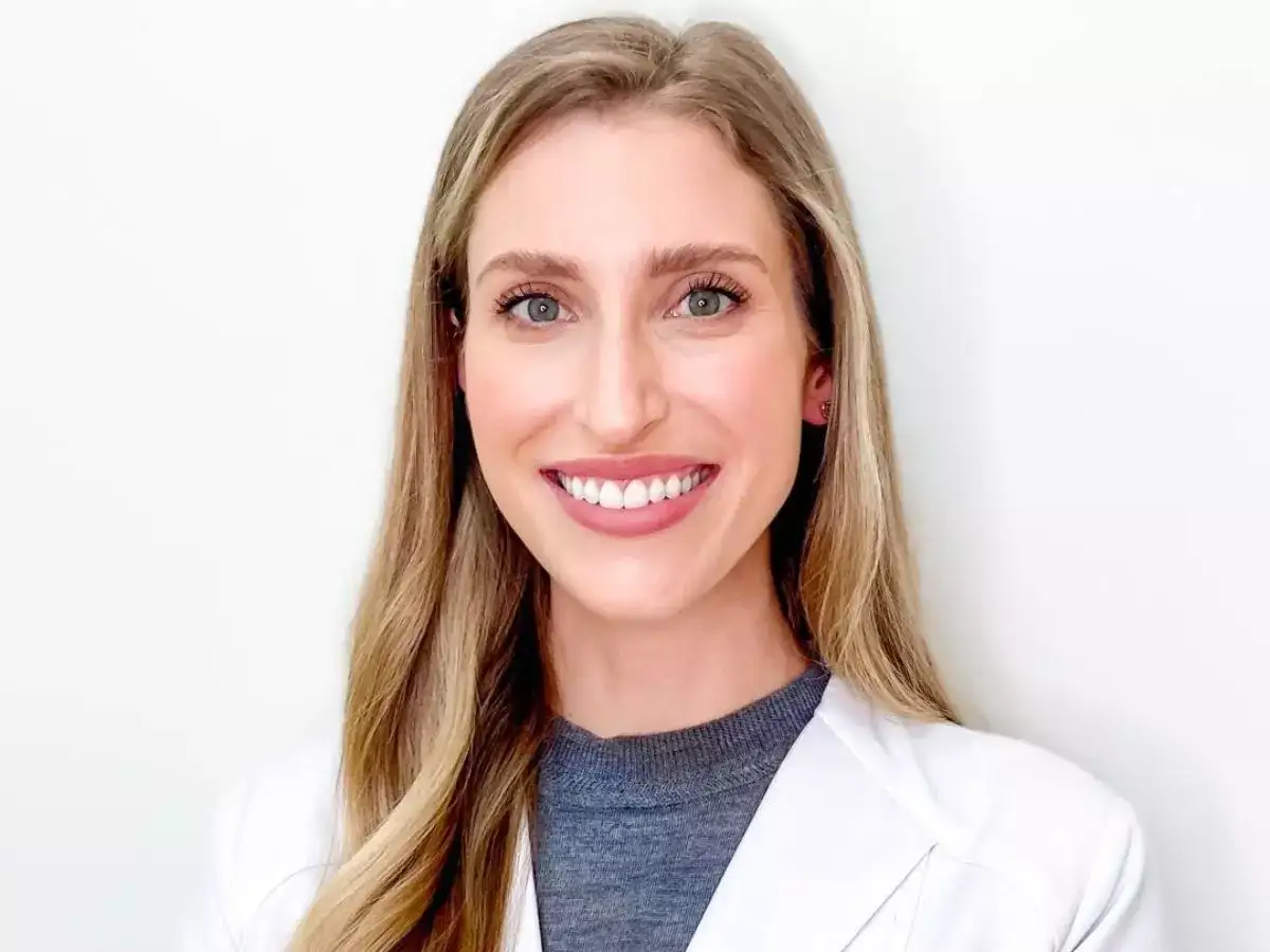 How To Grow Thicker Eyebrows: Dermatologist Sam Ellis Explains The ...