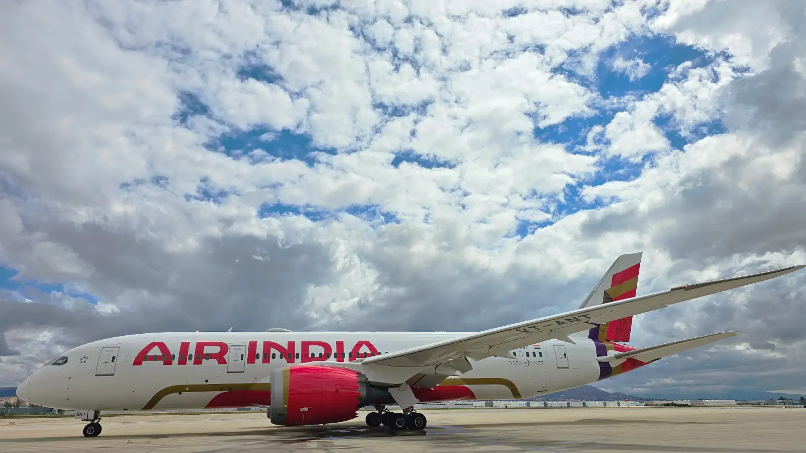 Air India’s first retrofitted B787-8 aircraft arrives in Delhi - The ...