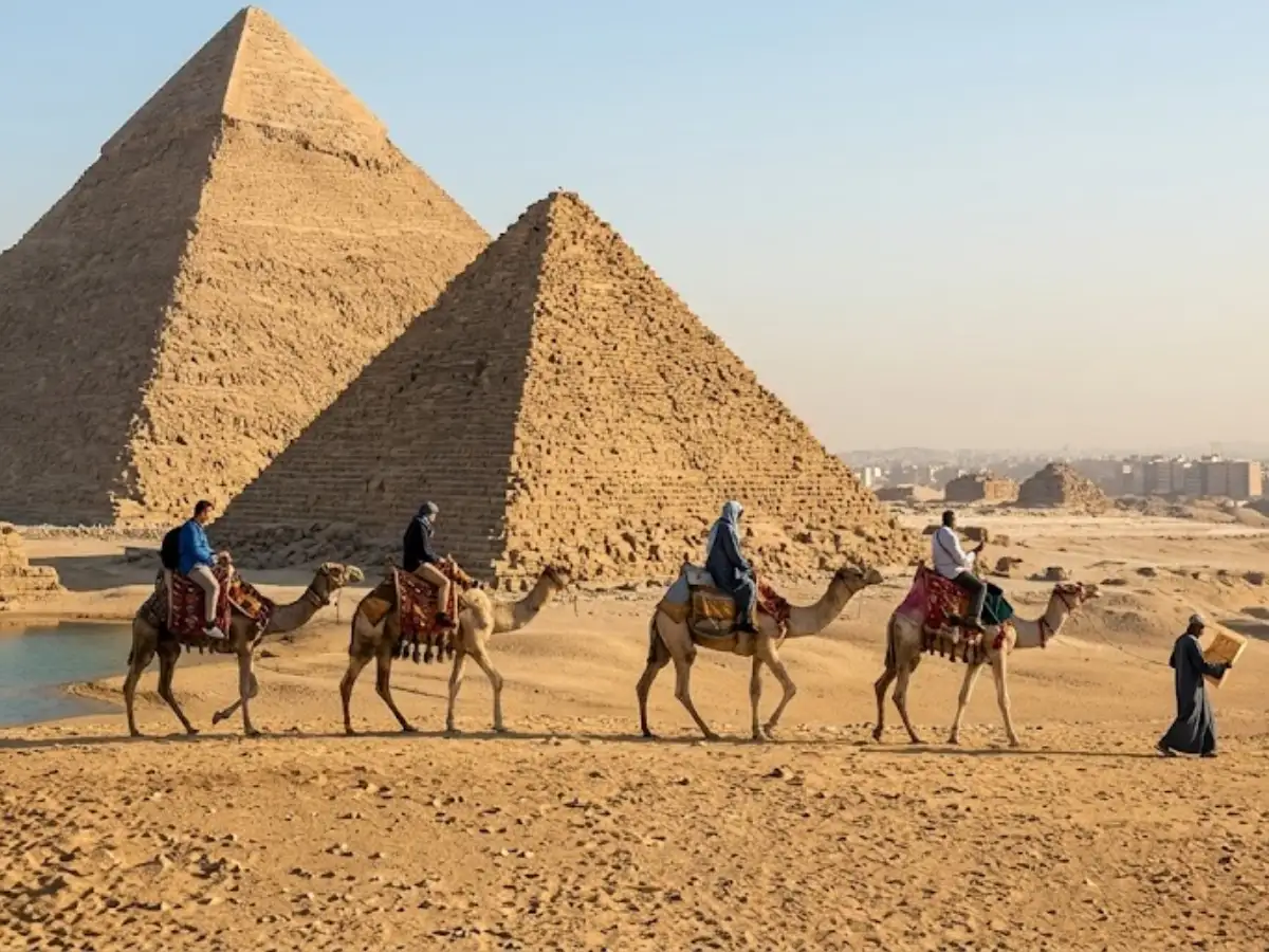 What lies beneath Egypt’s Giza Pyramid: Satellite radar study claims ...