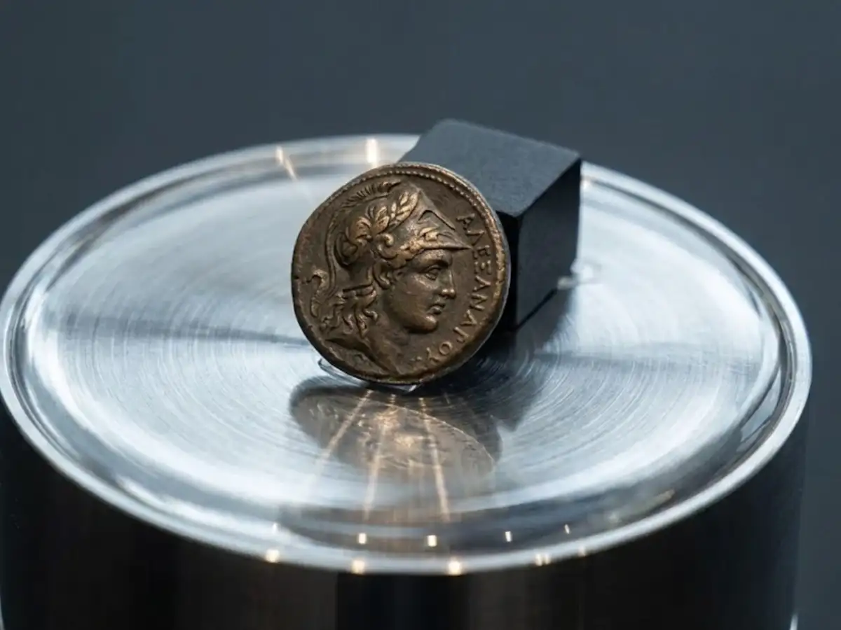 A 13-Year-Old Boy Found This Bronze Coin in a Field. It Turned Out to ...