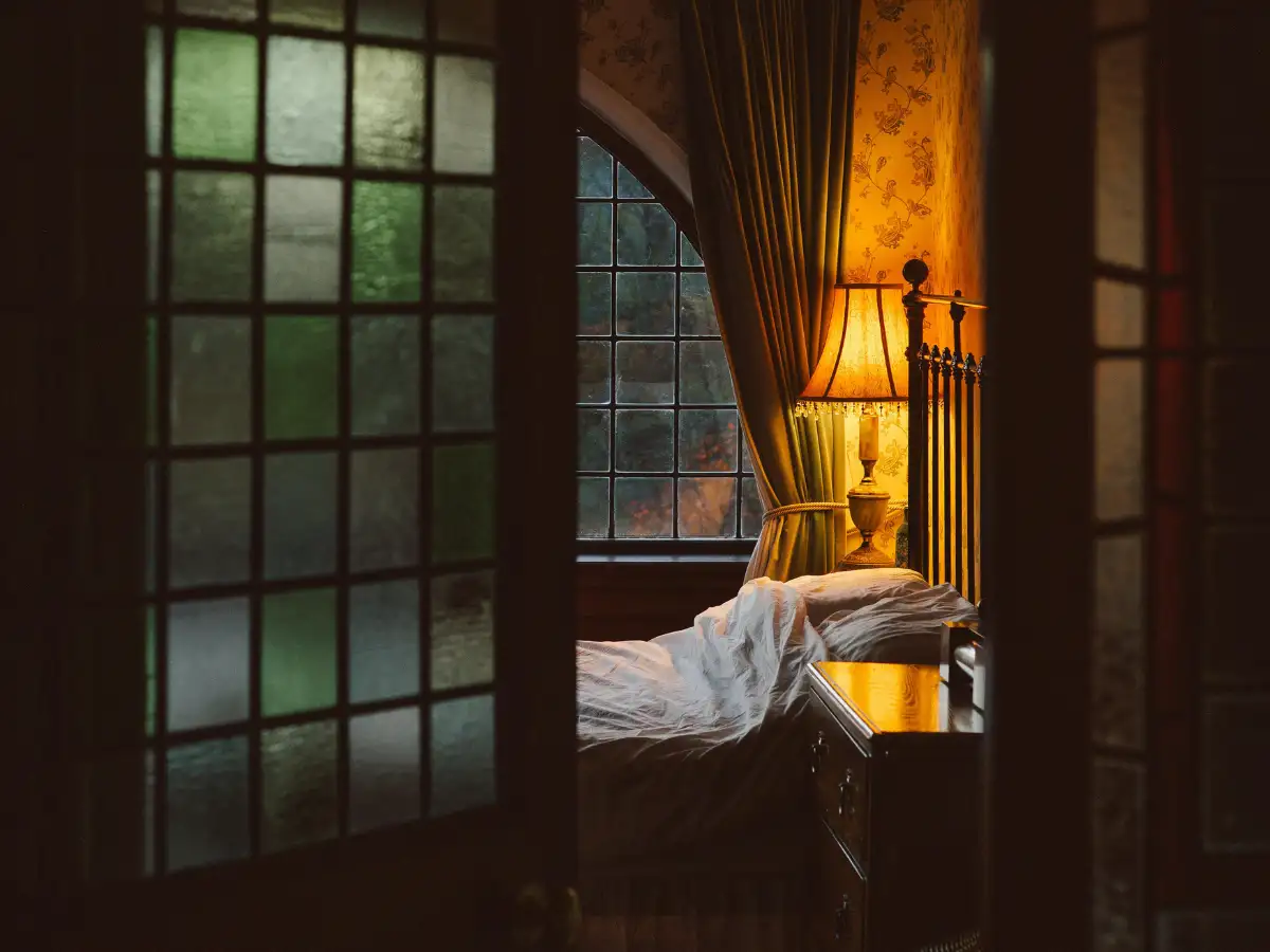 Psychology suggests adults who dim the lights long before bed aren’t ...