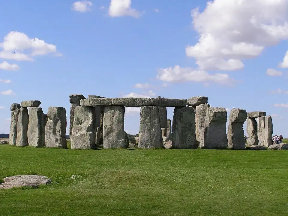 Scientists say Stonehenge’s Altar Stone may have been moved by ice, not ...
