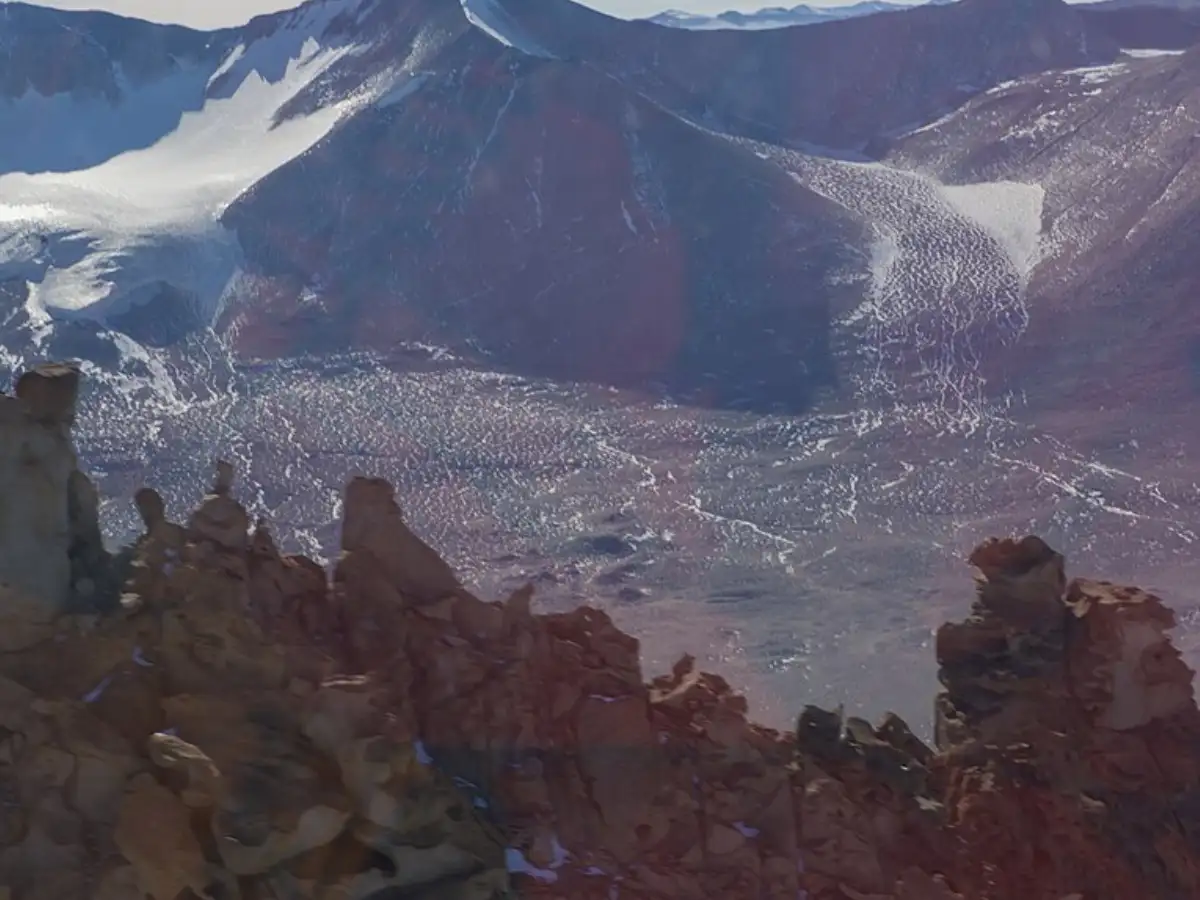 Hidden beneath Antarctica’s dry valleys, microscopes and drones are ...