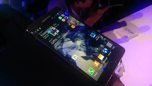 Samsung Galaxy Note 4: First impressions - The Economic Times