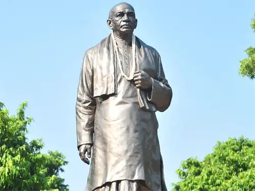 Political statues that created traction for good and bad reasons - The ...