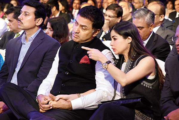 When Nikesh Arora held his wife Ayesha's hand at the ET Awards - The ...