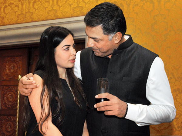 When Nikesh Arora held his wife Ayesha's hand at the ET Awards - The ...