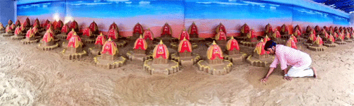 Sudarsan Pattnaik's 100 sand 'Raths' set new world record - The ...