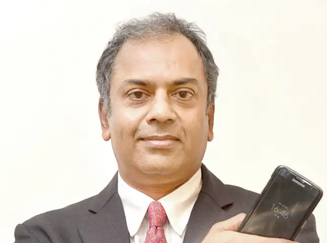 Banks vs mobile wallets: The slugfest begins - The Economic Times