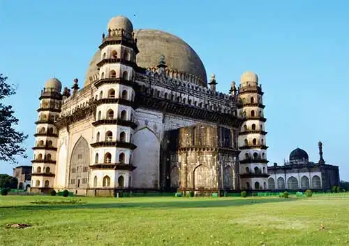 Planning a romantic getaway? Mandavgarh will blow your mind - The ...