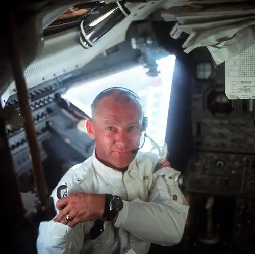 Buzz Aldrin shares the story behind the iconic moon-landing image - The ...