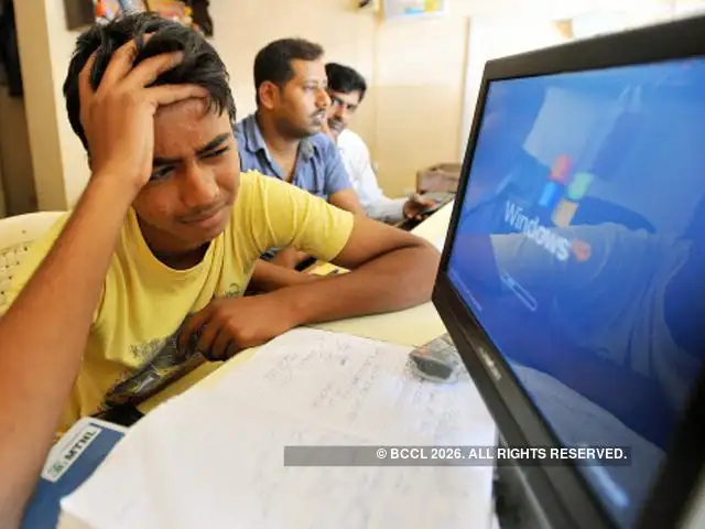 Cyber cafes: The last cyber cafes of India - The Economic Times
