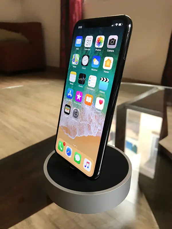 iPhone X Unboxing: iPhone X first impressions: Gorgeous screen, an ...