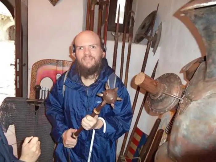 tony giles: Meet Tony Giles, the visually impaired backpacker who has ...