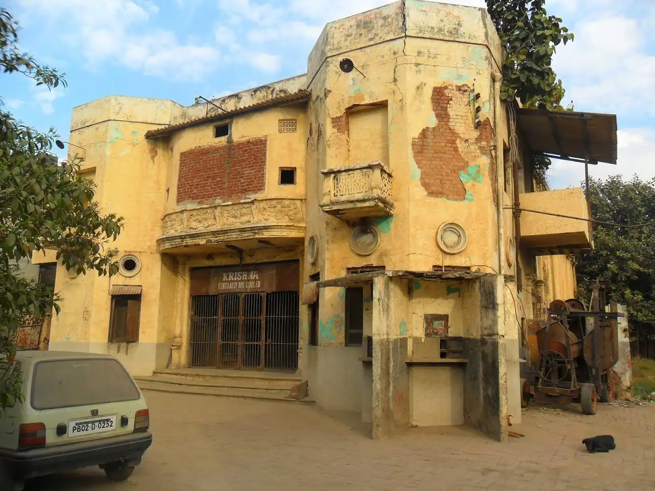 batala: You can’t go to the movies in this Punjab town - The Economic Times