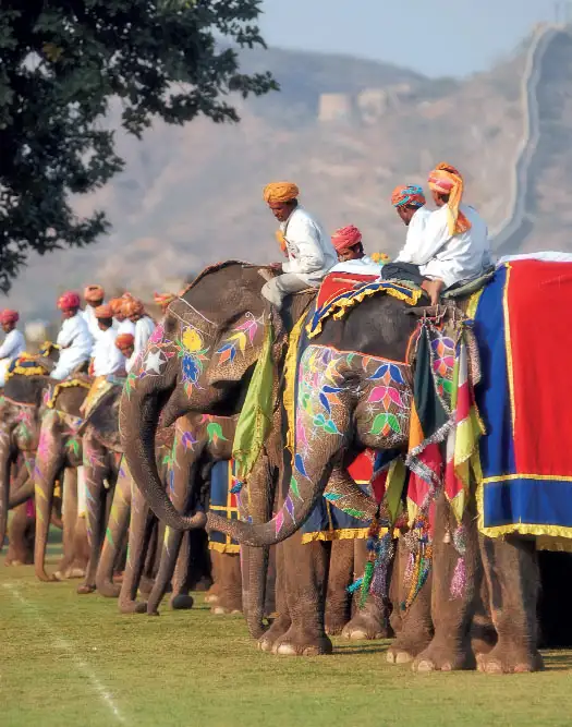 Holi: From Dolchi Holi in Rajasthan to Marine Camp in Lakshadweep, you ...