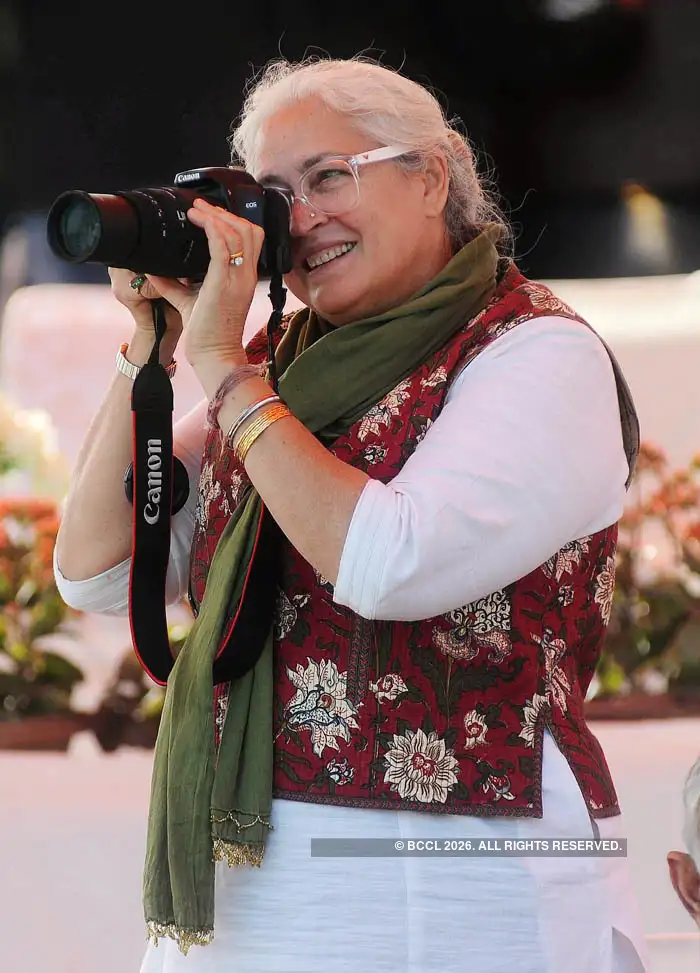 Nafisa Ali: Nafisa Ali reveals she's suffering from stage 3 peritoneal ...