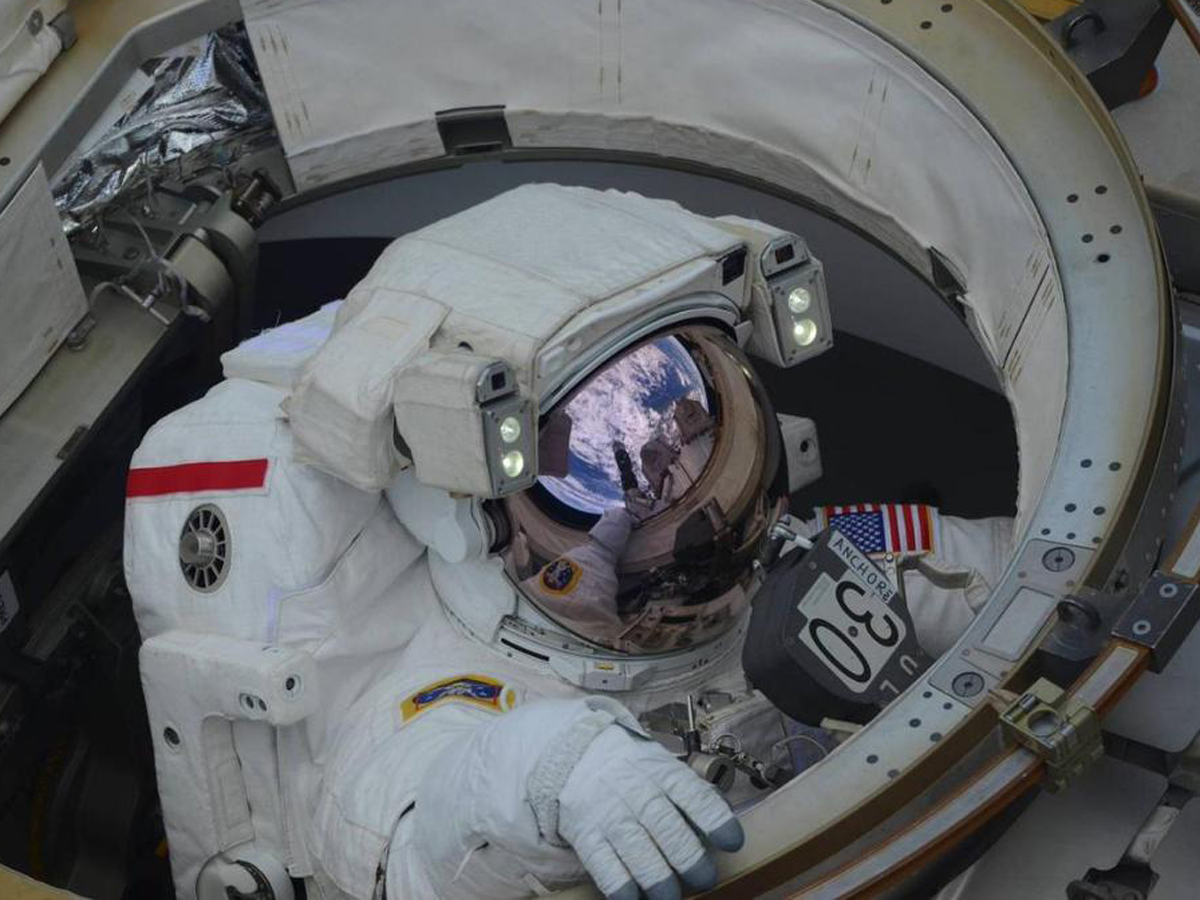 Nasa: Sleep to get rich: NASA & ESA project will give people Rs 13 lakh ...