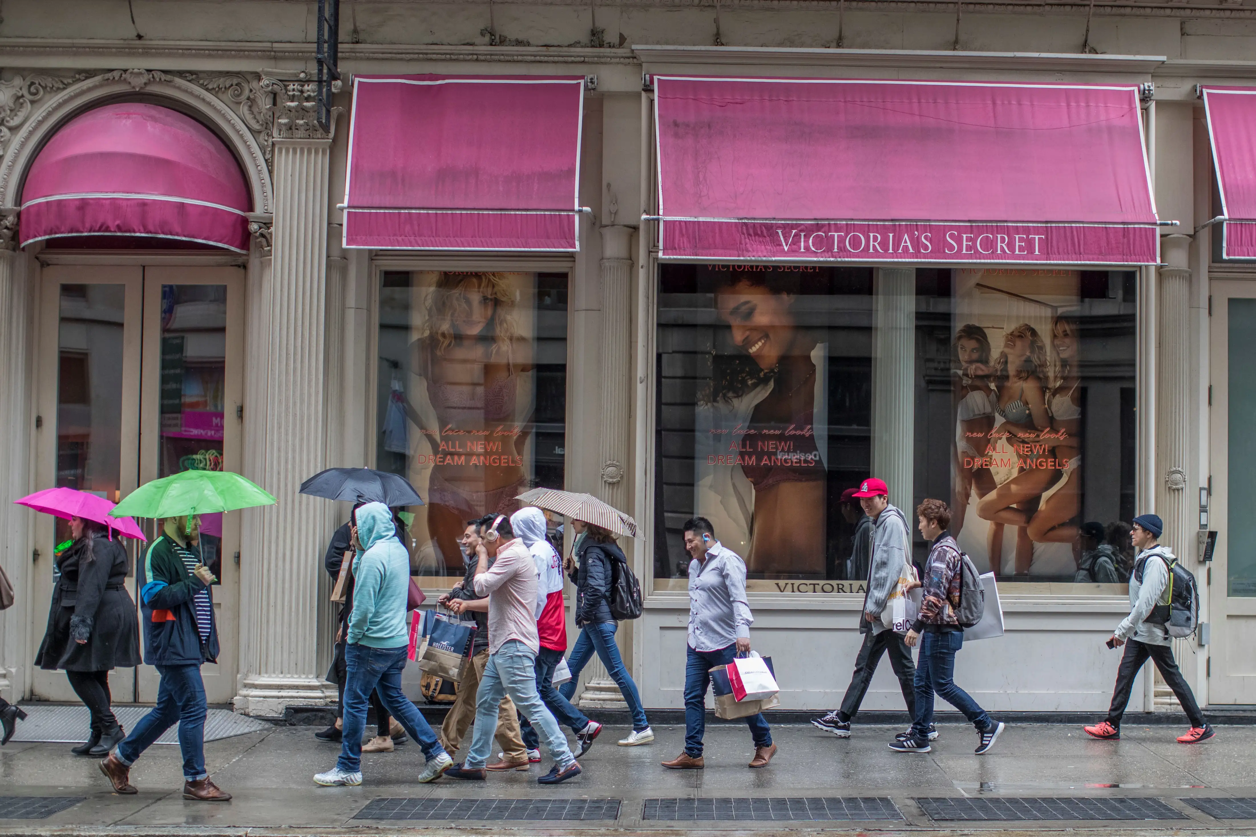 Sycamore Partners: Victoria's Secret finds new owner; women demand more ...