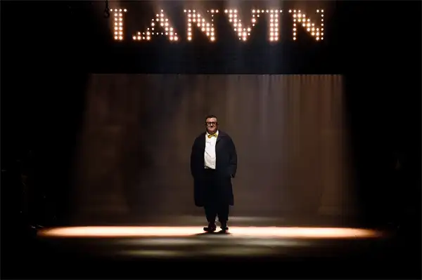 Israeli fashion designer Alber Elbaz, who spent 14 yrs at the helm of ...